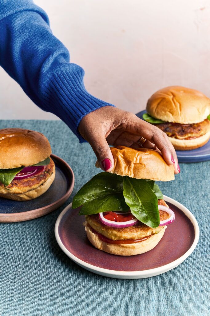 Nadiya Hussain Aloo Burgers Recipe | Simple Spices