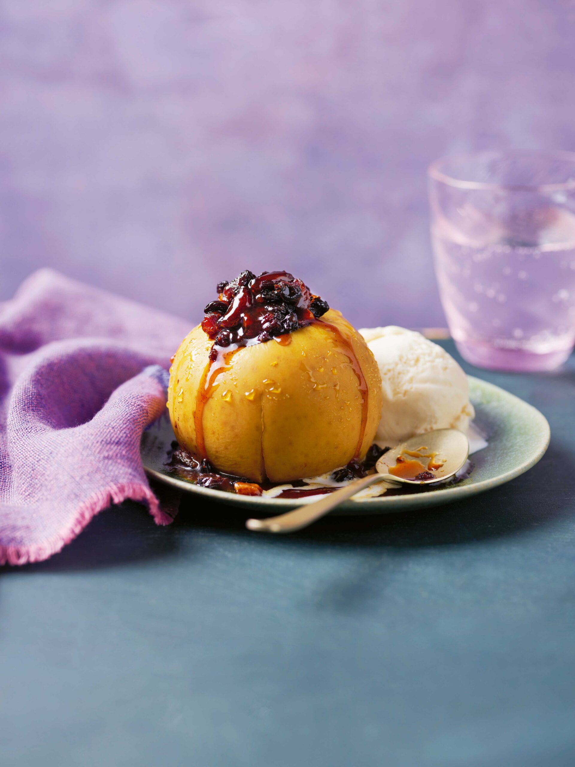 Slow Cooker Festive Baked Apples Recipe | Slow Cooker Christmas Dessert