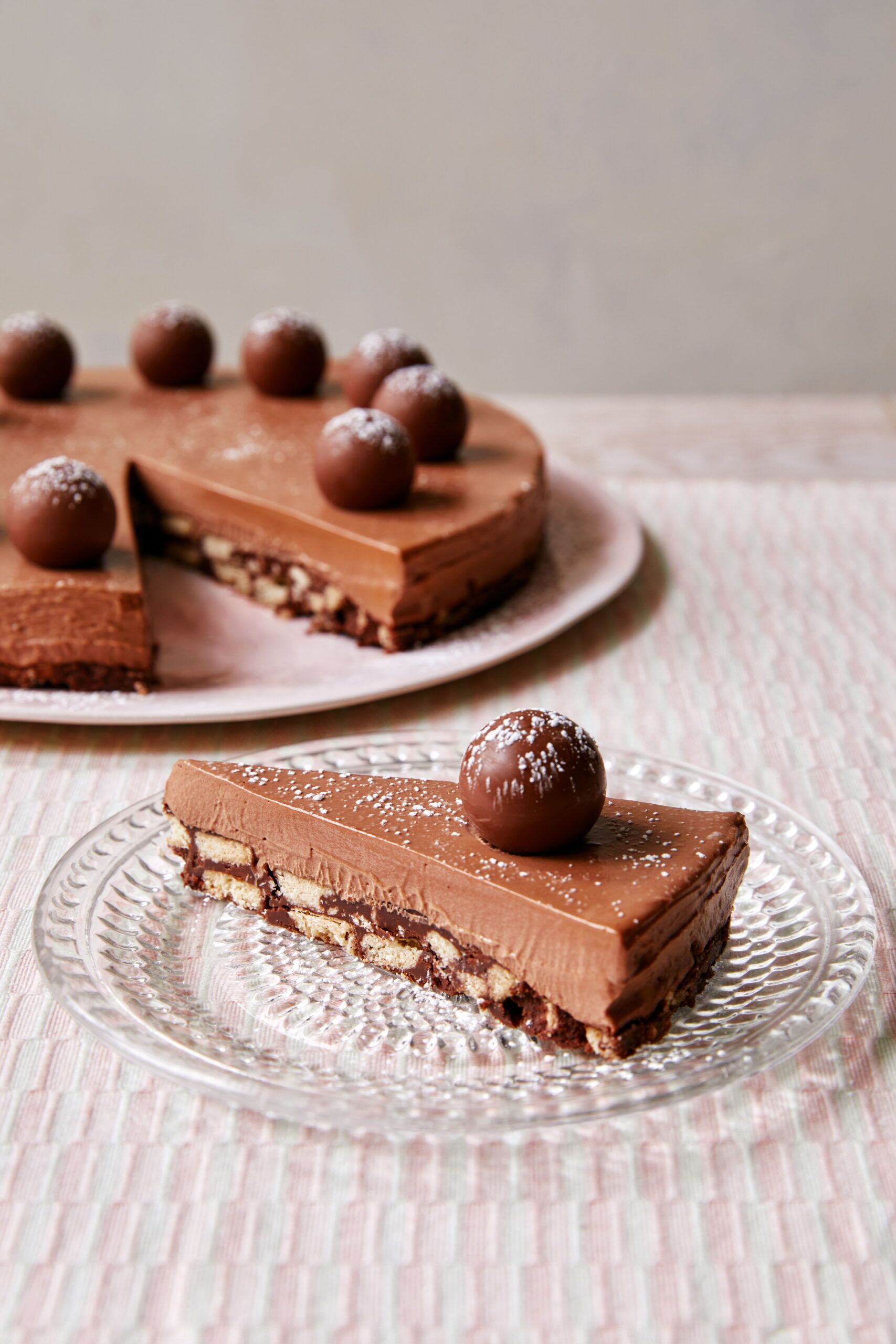 Mary Berry Chocolate Truffle Tart | BBC2 Mary's Foolproof Dinners